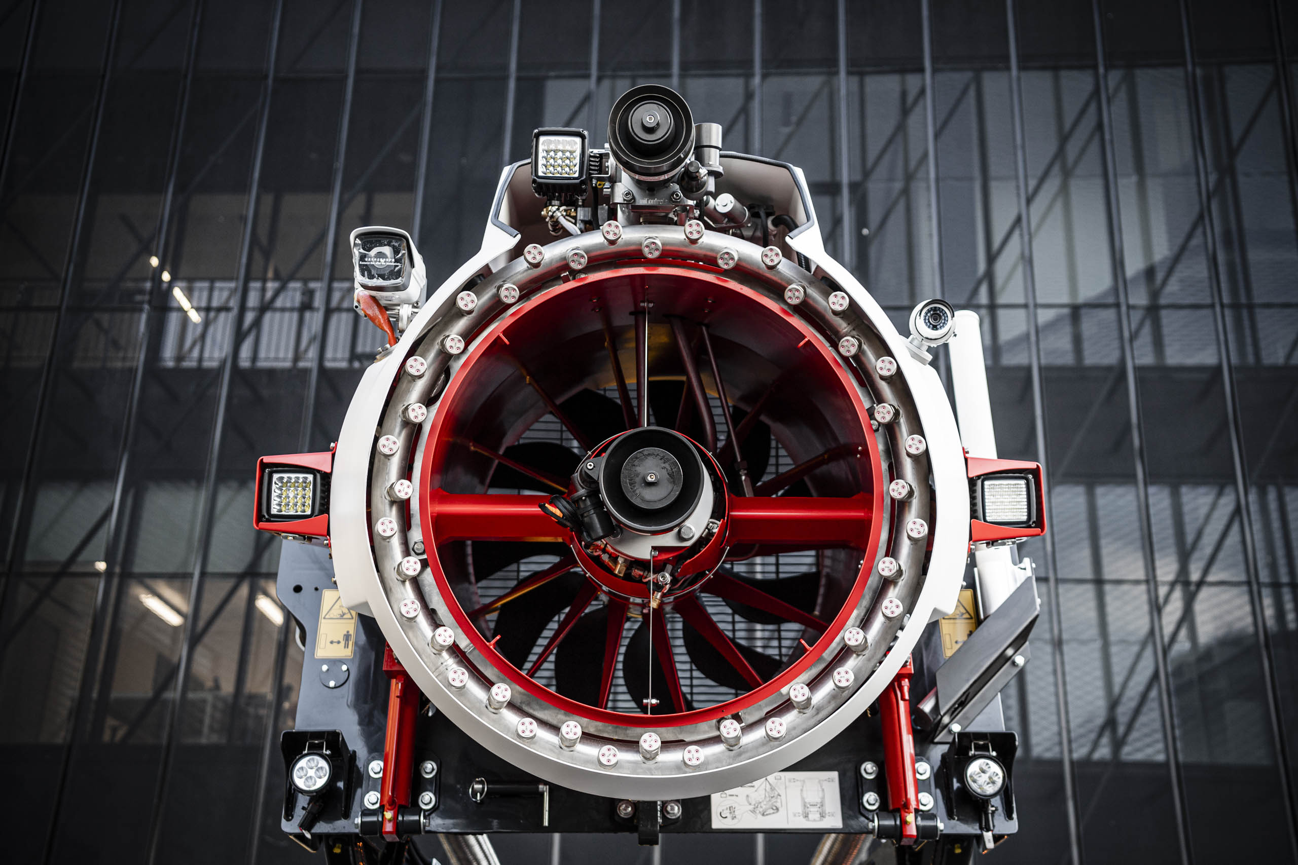 Dust suppression with high-quality equipment