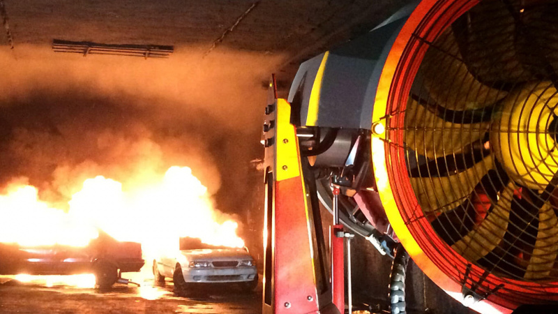 Fire fighting in tunnels and metro shafts